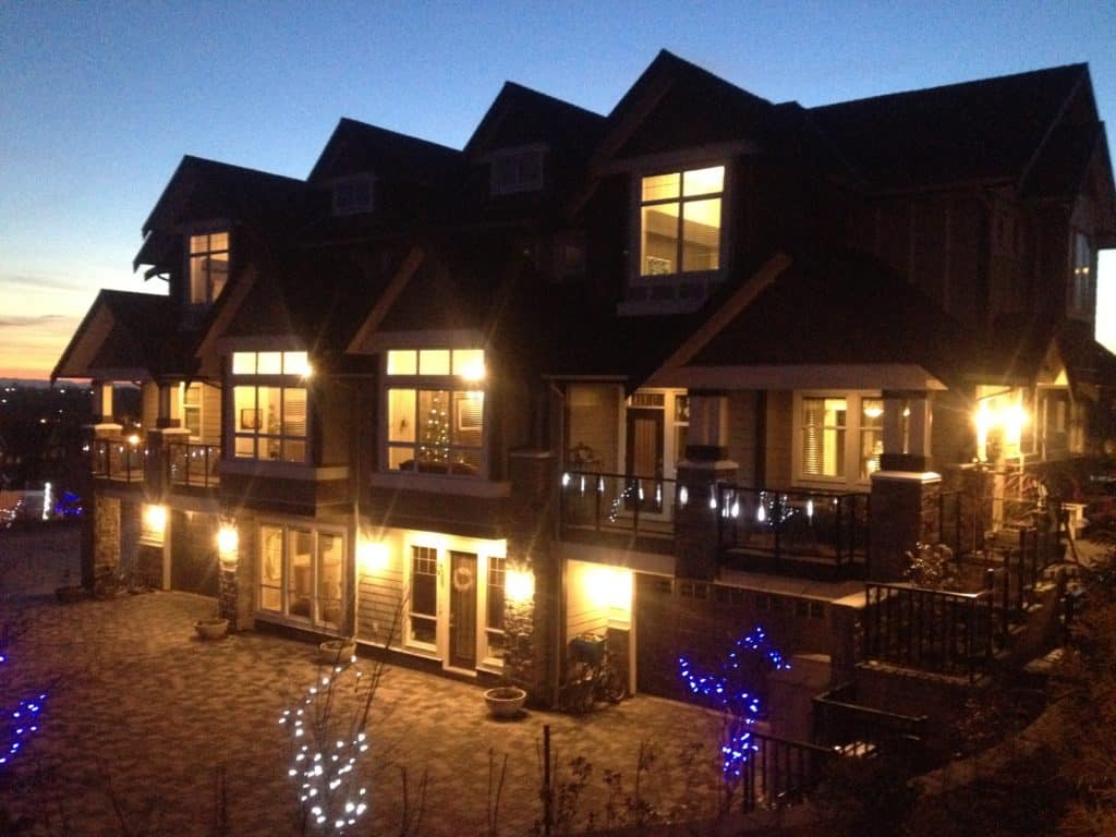 Where To Stay, Eat and Explore In Abbotsdford Foodology | Brookside Inn ...